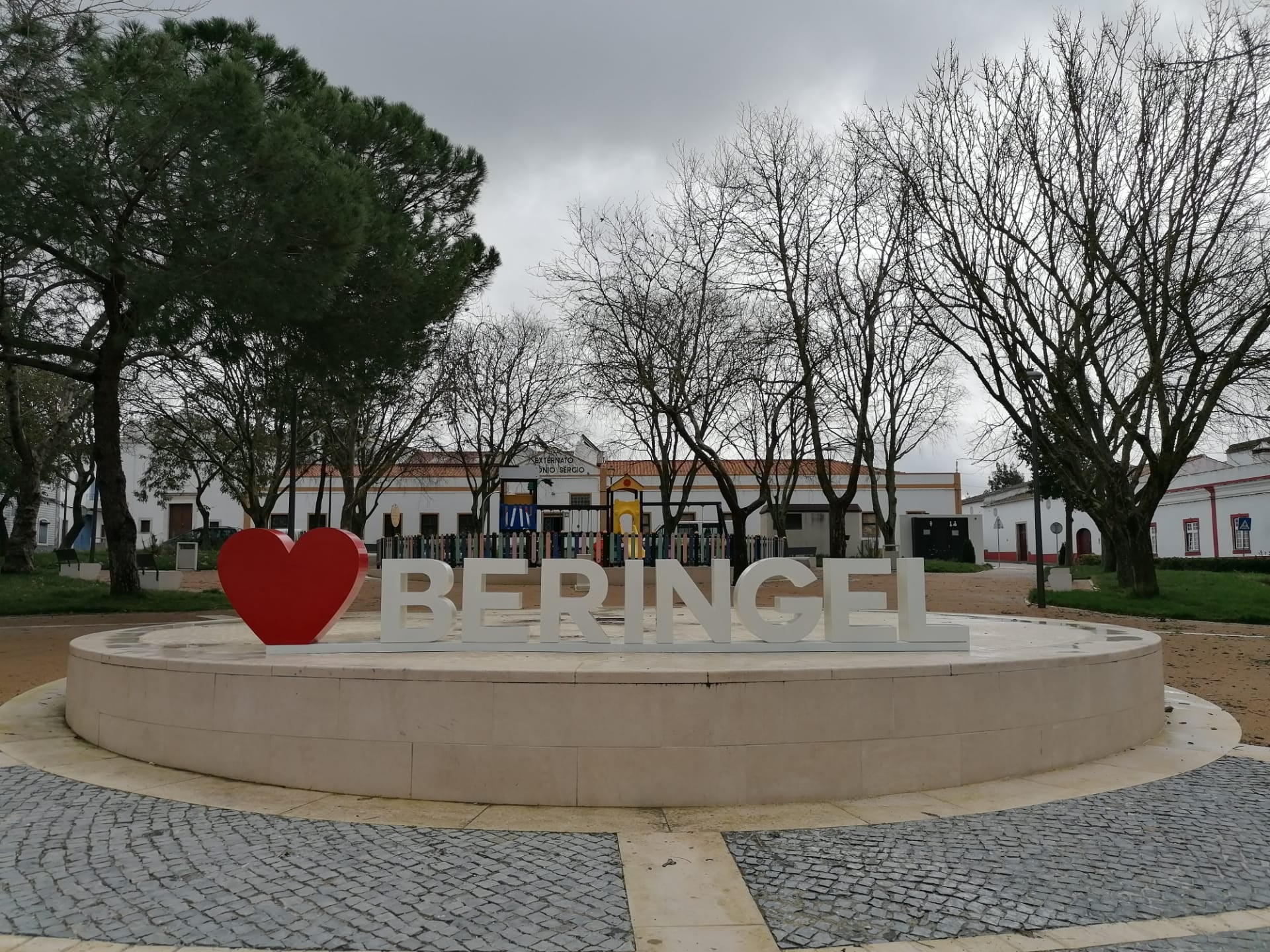 Beringel volta a apoiar alunos da freguesia - Rádio Pax 2025