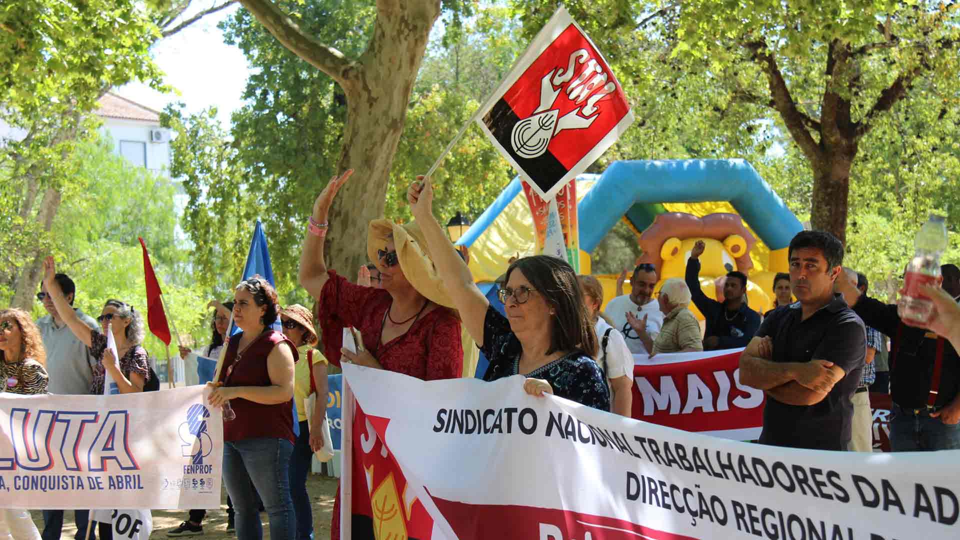 Trabalhadores em luta de norte a sul do país - Rádio Pax